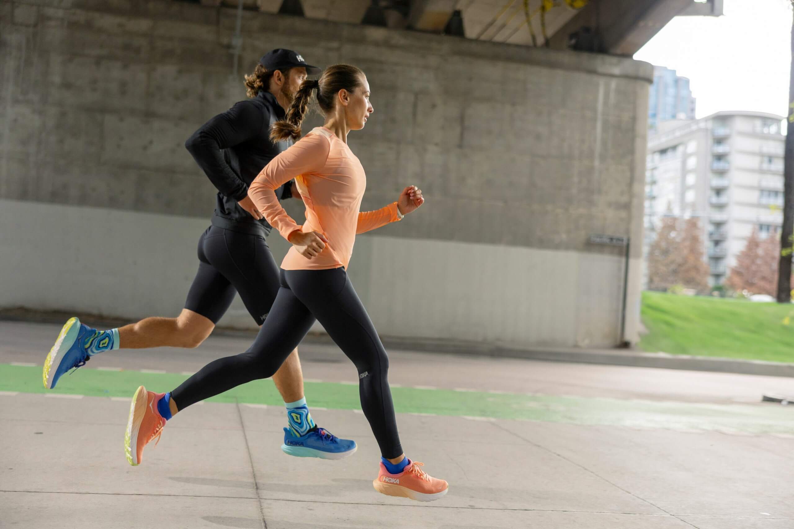 Hoka Arahi 7 Demo - Run Hub Northwest